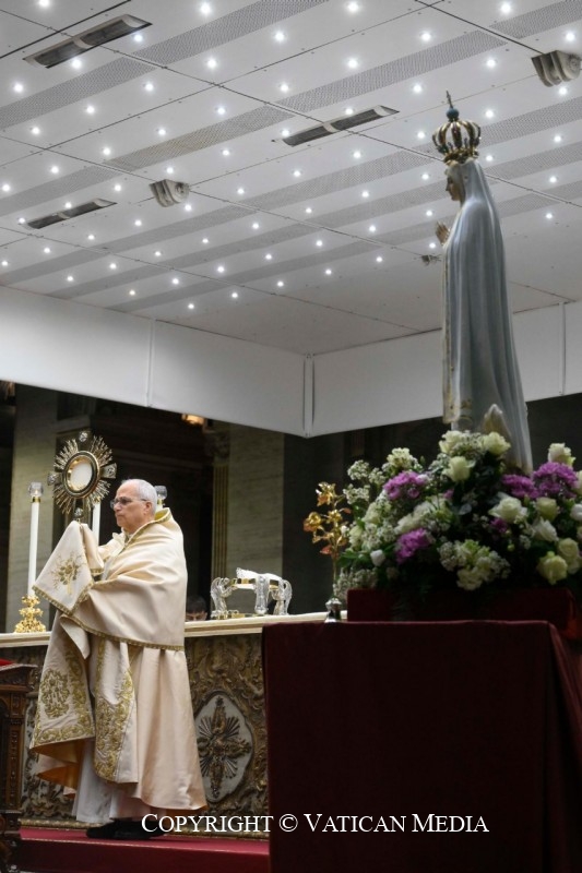 Prayer Vigil and Rosary for Peace presided over by the Holy Father ...